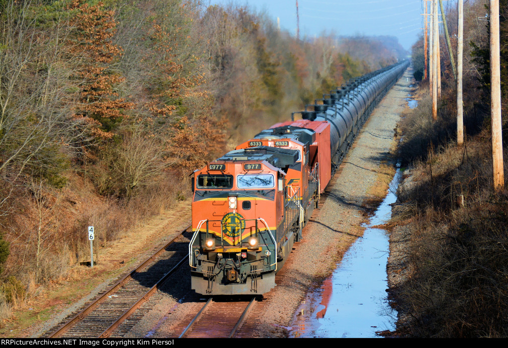 BNSF 977 6333 CSX Train K044 Crude Oil Loads